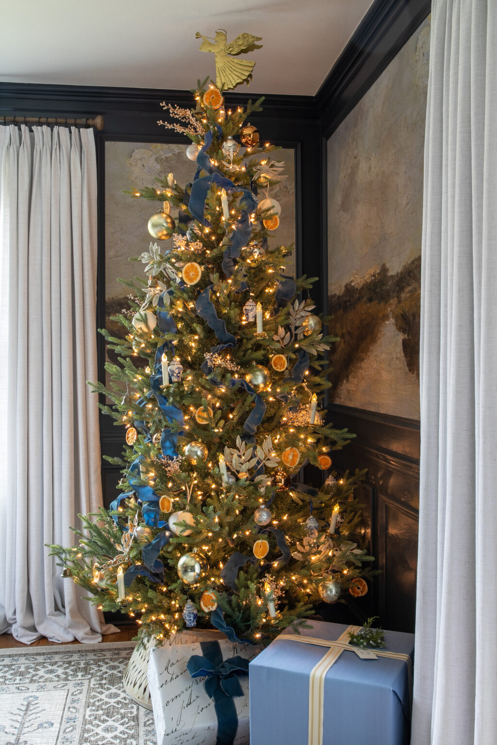 How to Make a DIY Christmas Tree Stand Using a Planter Pot - Bless'er House