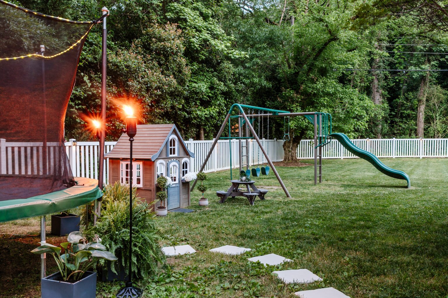 8 Side Yard Play Area Ideas and Trampoline Decor - Bless'er House