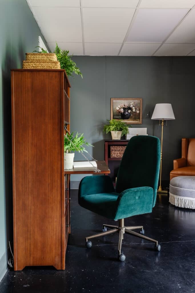 Cozy Conference Room Design Ideas & Office Makeover - Bless'er House