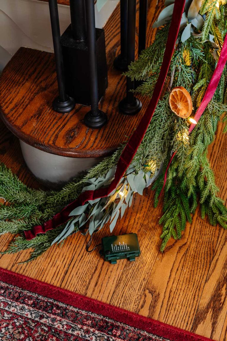 Colonial Christmas Entryway Decor - Bless'er House